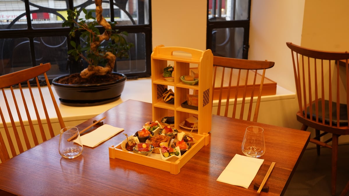 AKIRA | The Best Japanese Dining